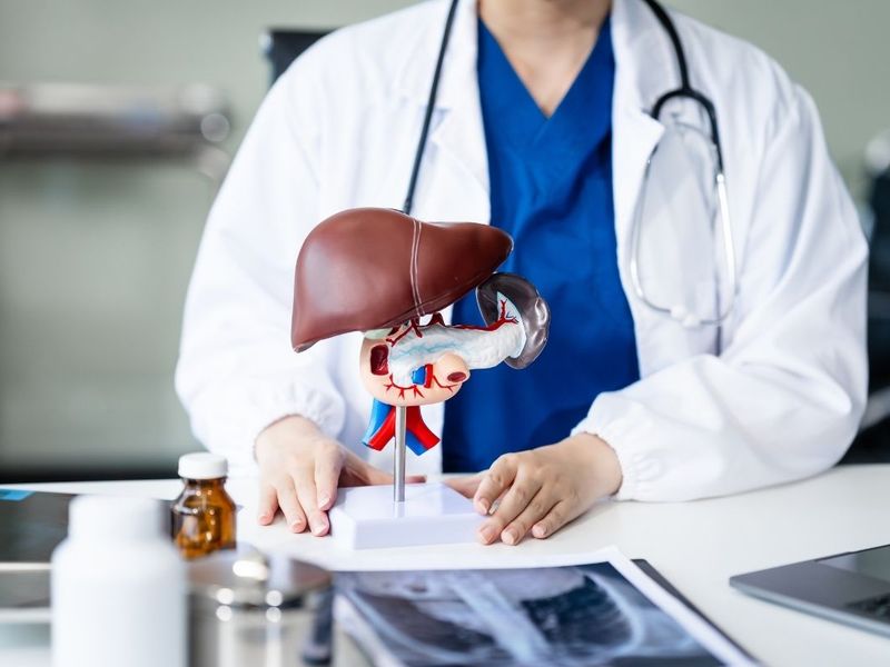 Chistul hidatic hepatic - Royal Hospital